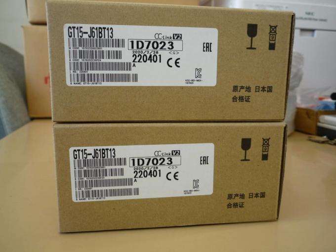 GT15-J61BT13은 GT15 흐미스와 CC 링크 지적인 스테이션을 위한 인터페이스를 얻었습니다